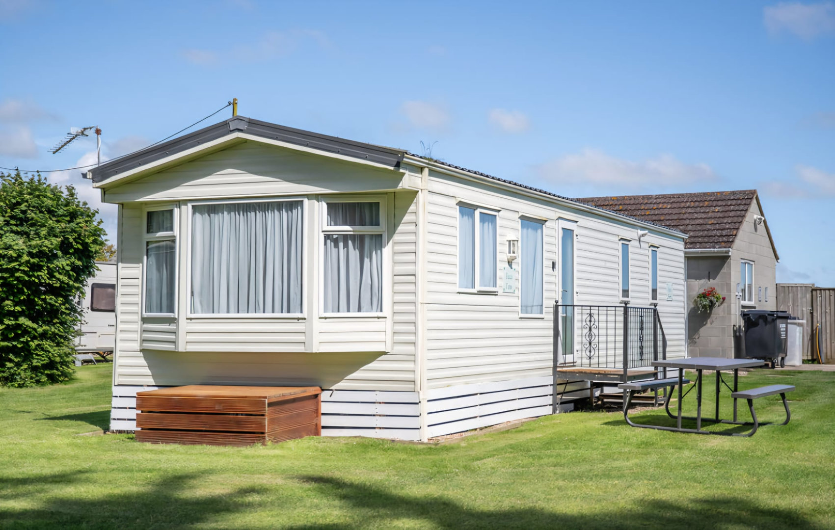 Static Caravans - Spacious Holiday Homes | Tall Pines Park